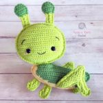 Amigurumi Grasshopper Crochet Pattern Roundup! - AmVaBe Crochet