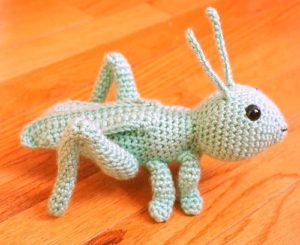 Amigurumi Grasshopper Crochet Pattern Roundup! - AmVaBe Crochet